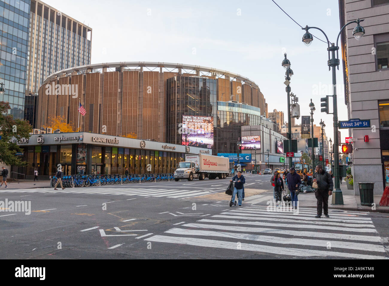 Madison square gardens, New York United States of America Stock Photo ...
