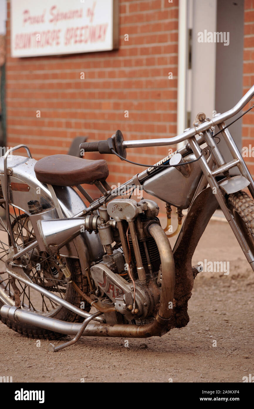 Vintage motorcycle speedway hi-res stock photography and images - Alamy
