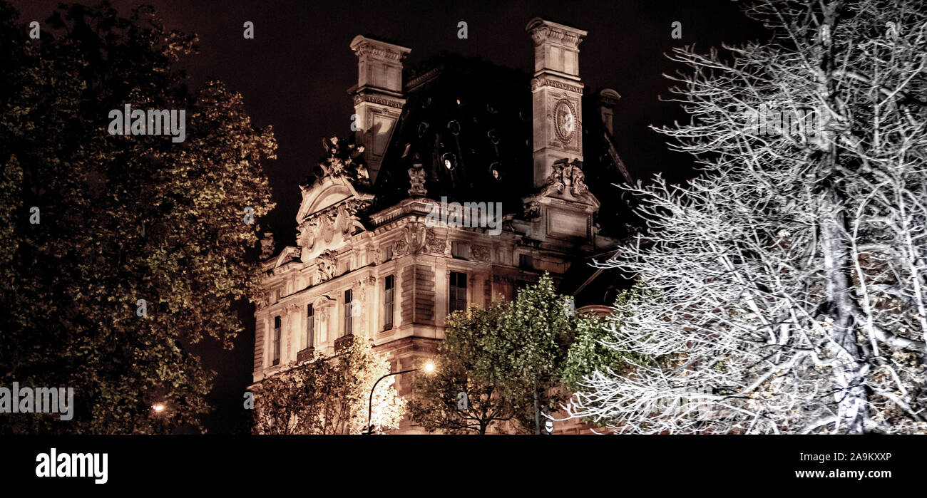 Paris by night, famous buildings Stock Photo - Alamy