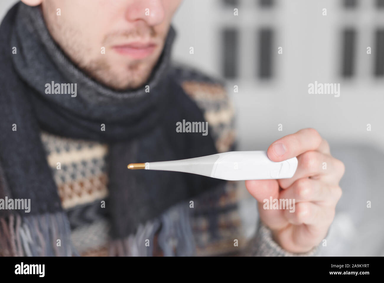 Man pain mouth hand bed hi-res stock photography and images - Alamy