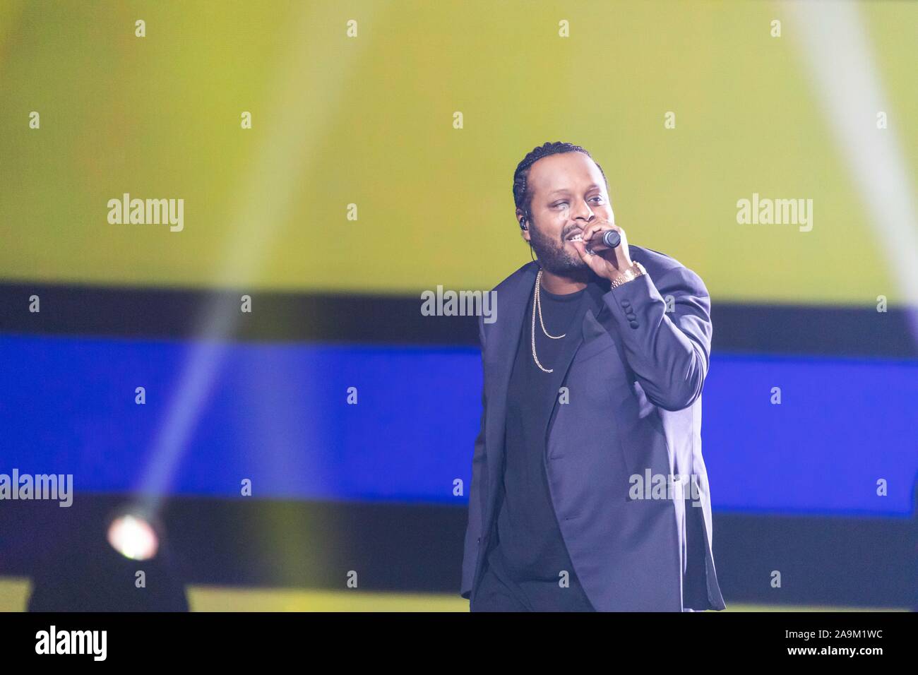 Offenburg, Germany. 15th Nov, 2019. The musicians of the band Madcon ...