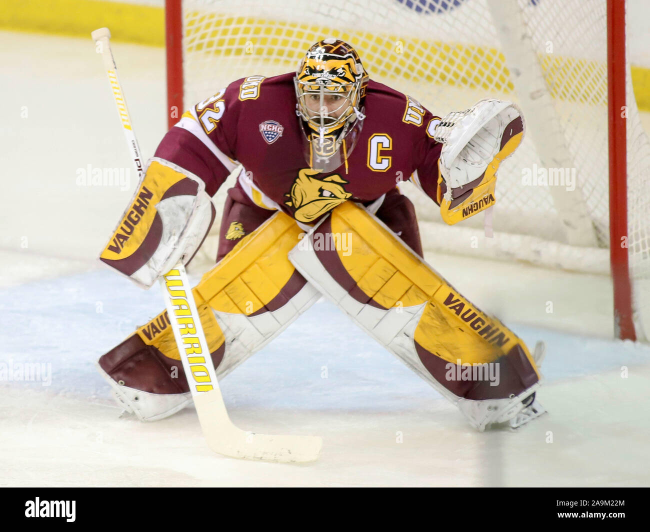 Oxford, Ohio, USA. 15th Nov, 2019. Minnesota Duluth's Hunter Shepard ...