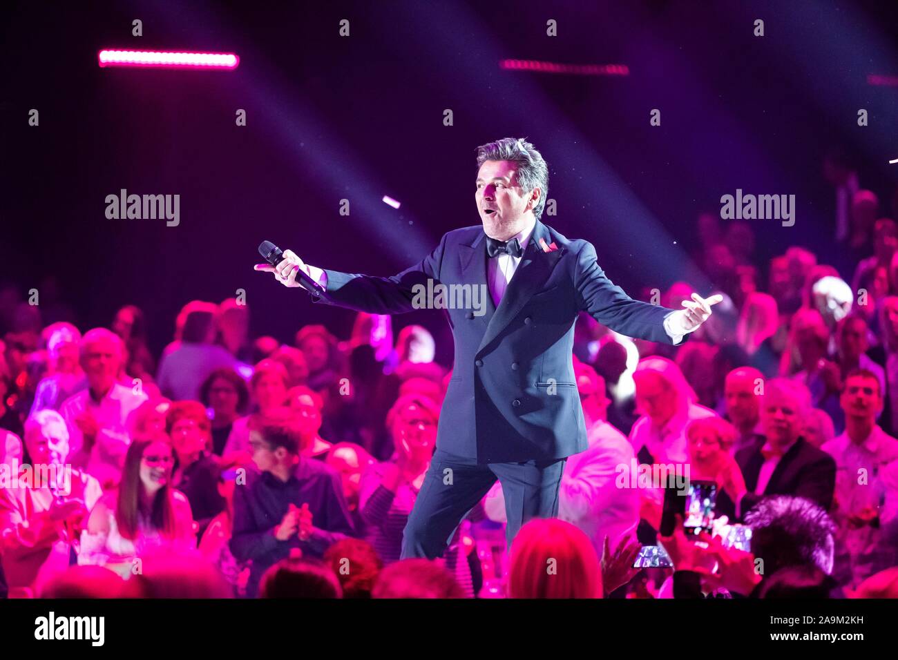 Offenburg, Germany. 15th Nov, 2019. The musician Thomas Anders performs ...