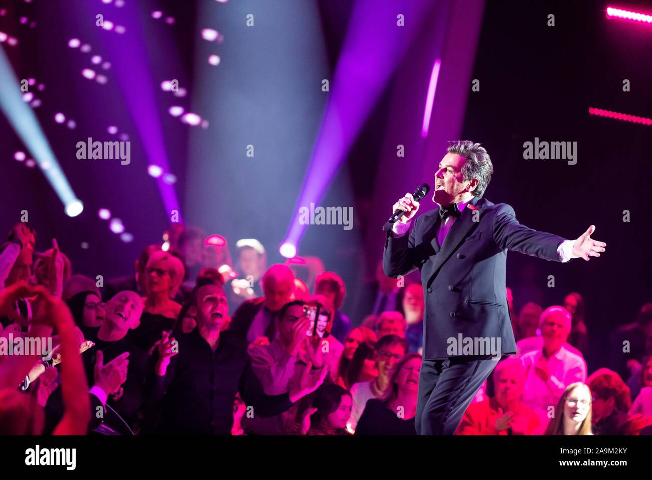 Offenburg, Germany. 15th Nov, 2019. The musician Thomas Anders performs ...