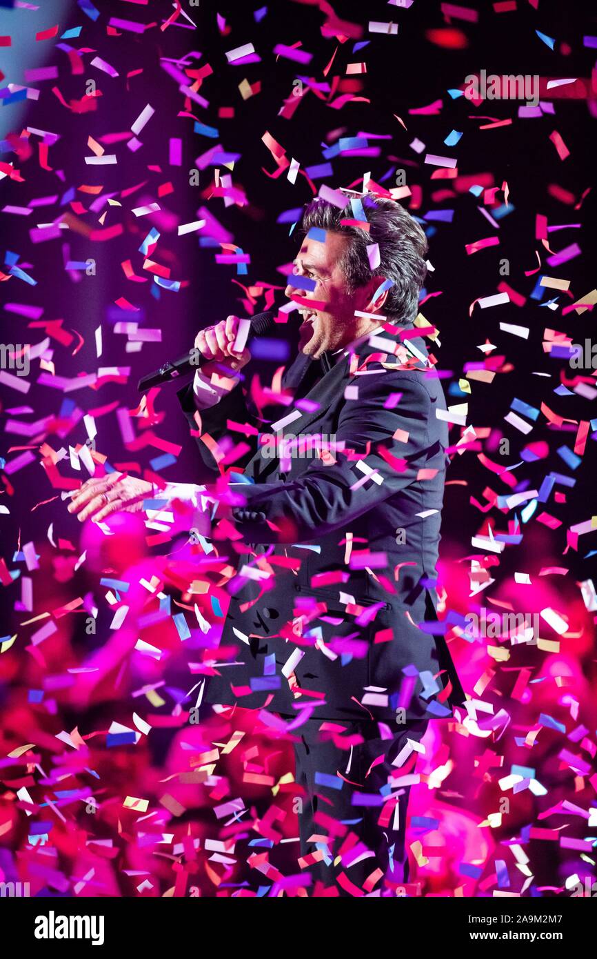 Offenburg, Germany. 15th Nov, 2019. The musician Thomas Anders performs ...