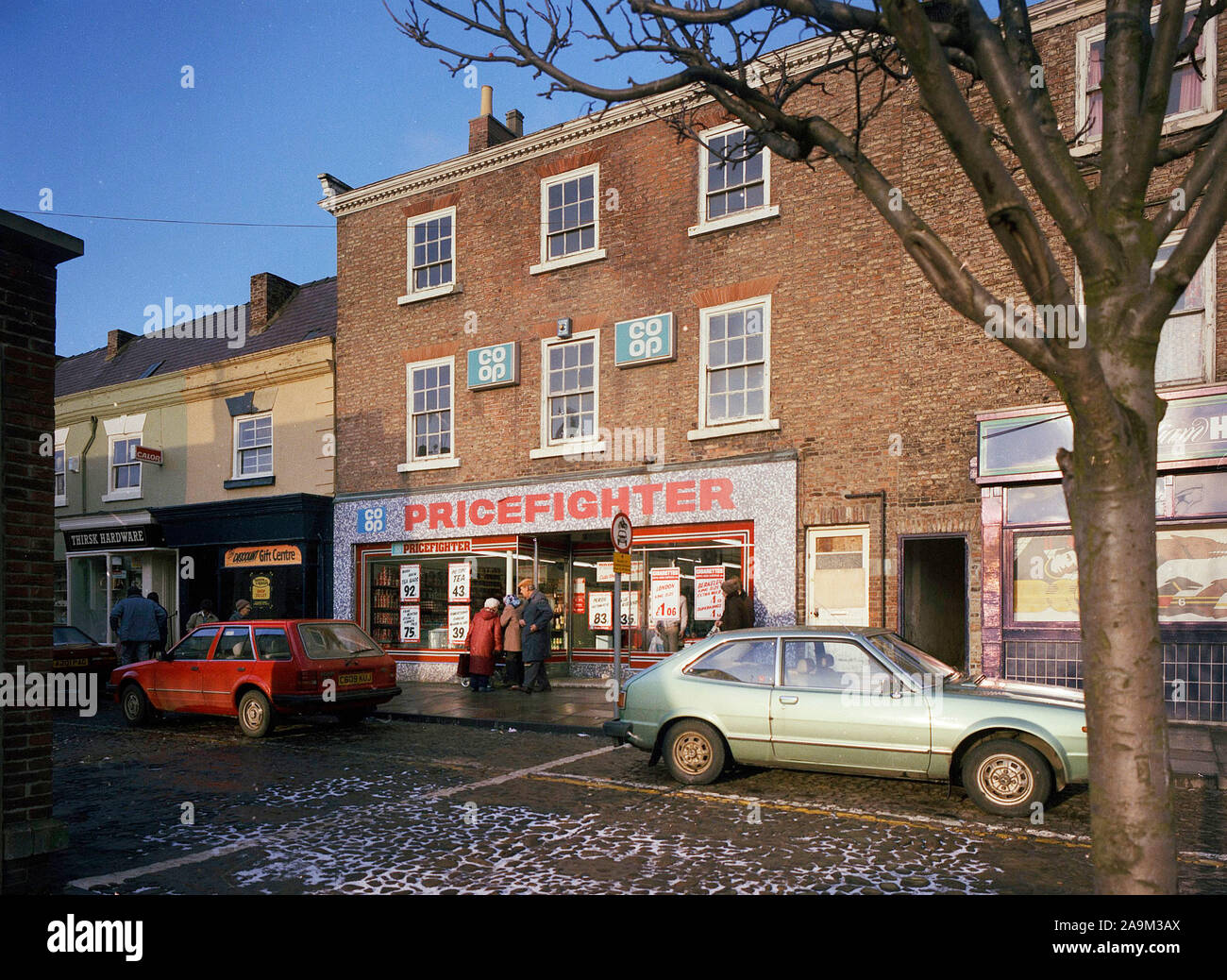 1980s retail shopping hi-res stock photography and images - Alamy