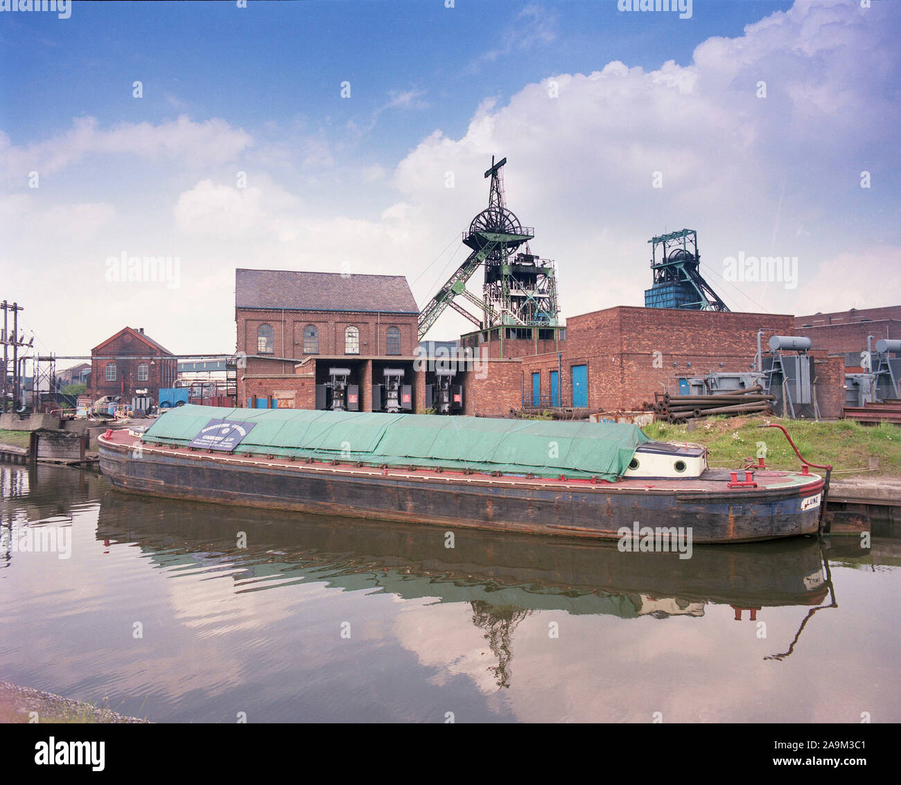 Leeds coal mining hi-res stock photography and images - Alamy