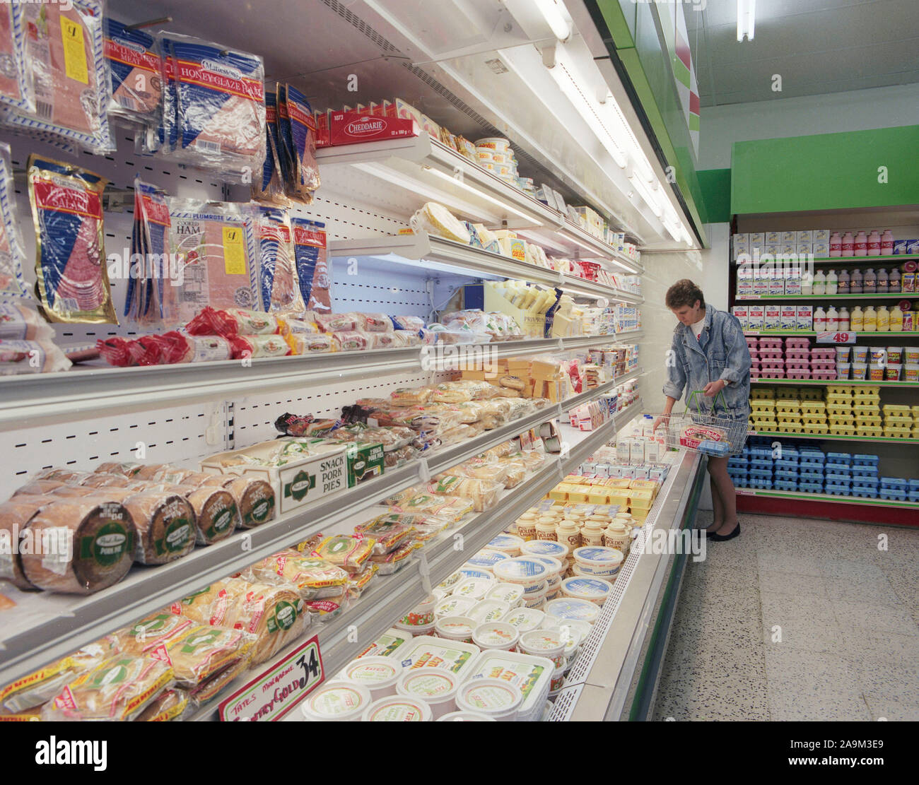 Uk fashion 1980s hi-res stock photography and images - Alamy