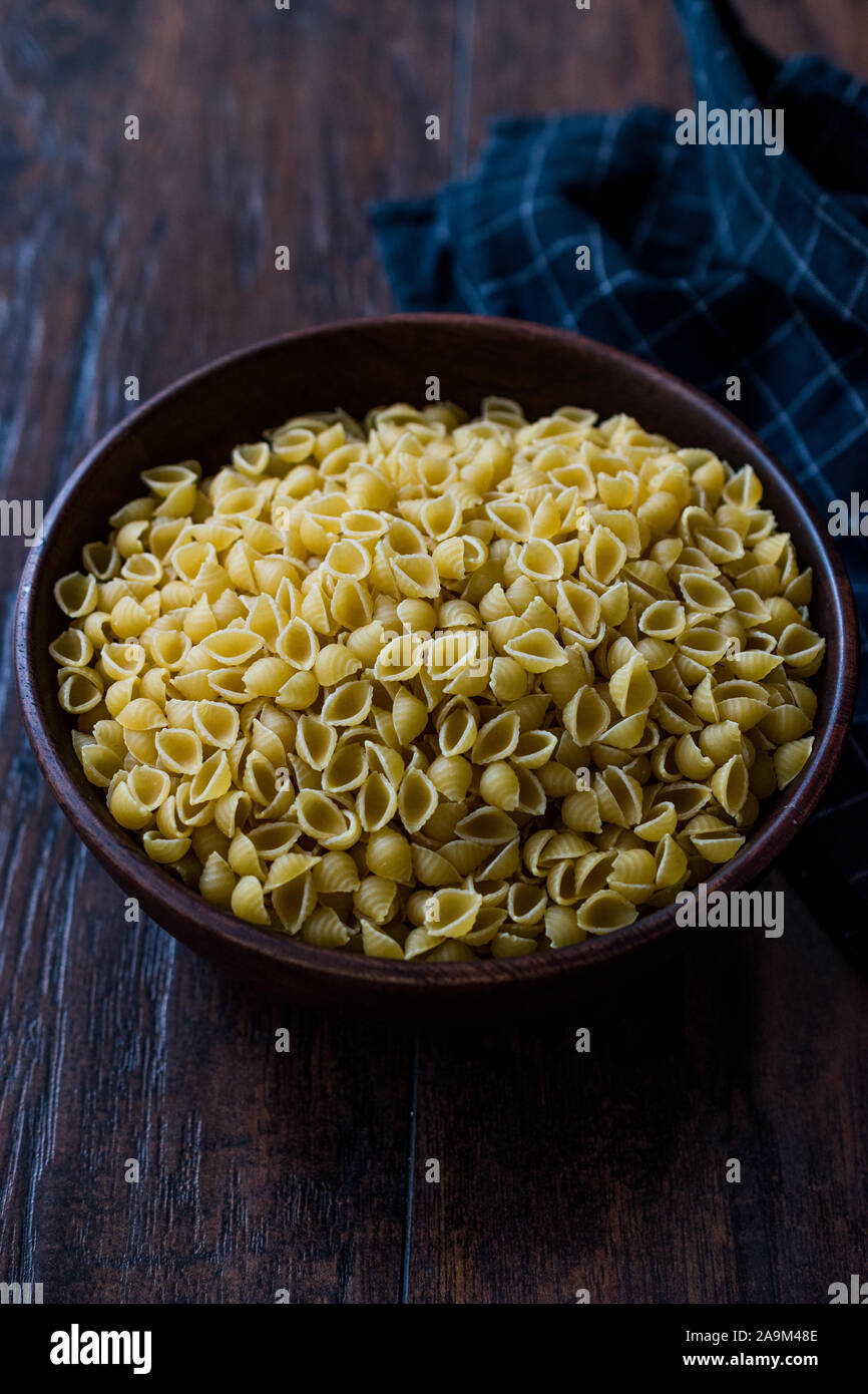 Italian Raw Pasta Shells Conchiglie / Conchiglioni in Wooden Bowl ...
