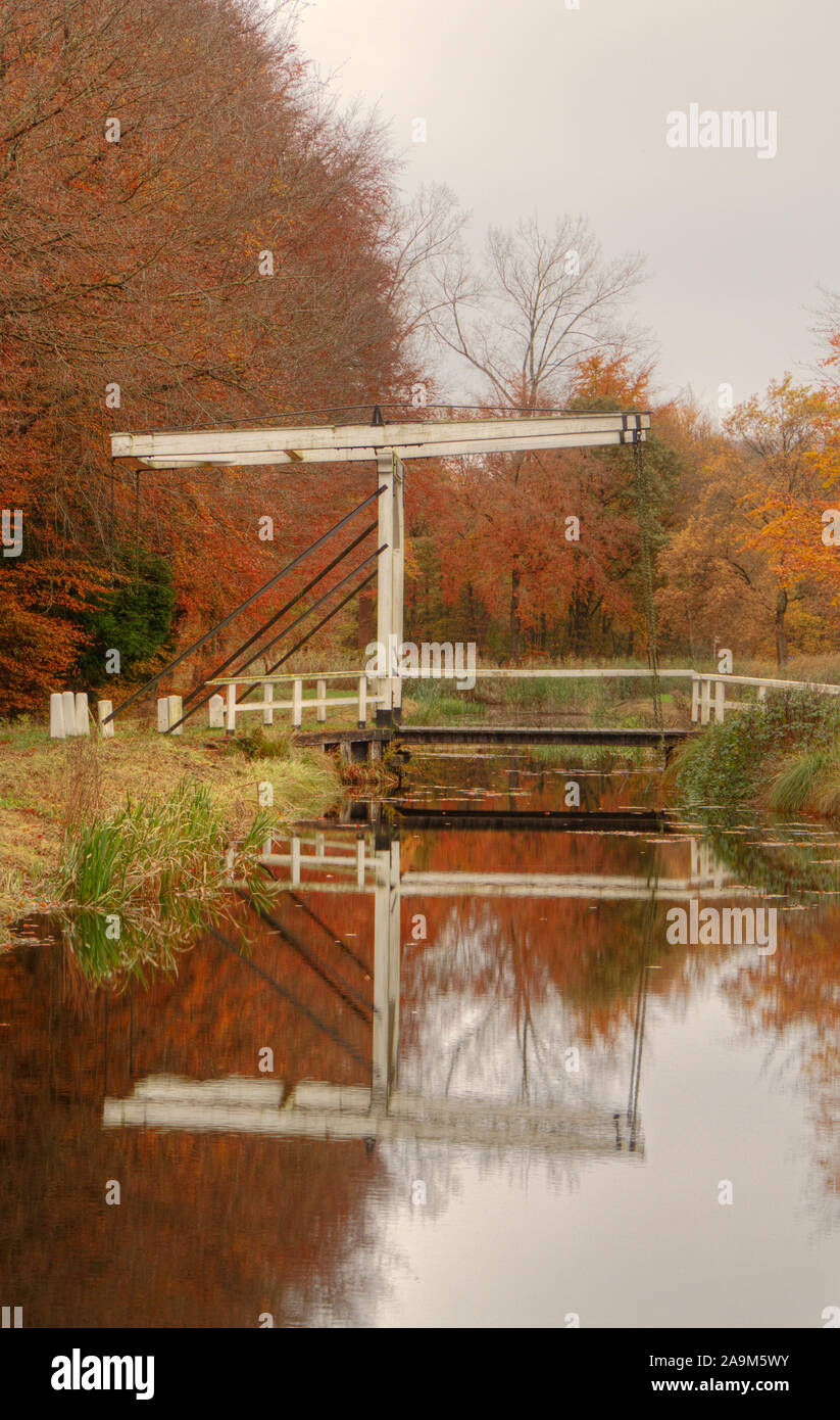 Canal wooden drawbridge structure hi-res stock photography and images ...