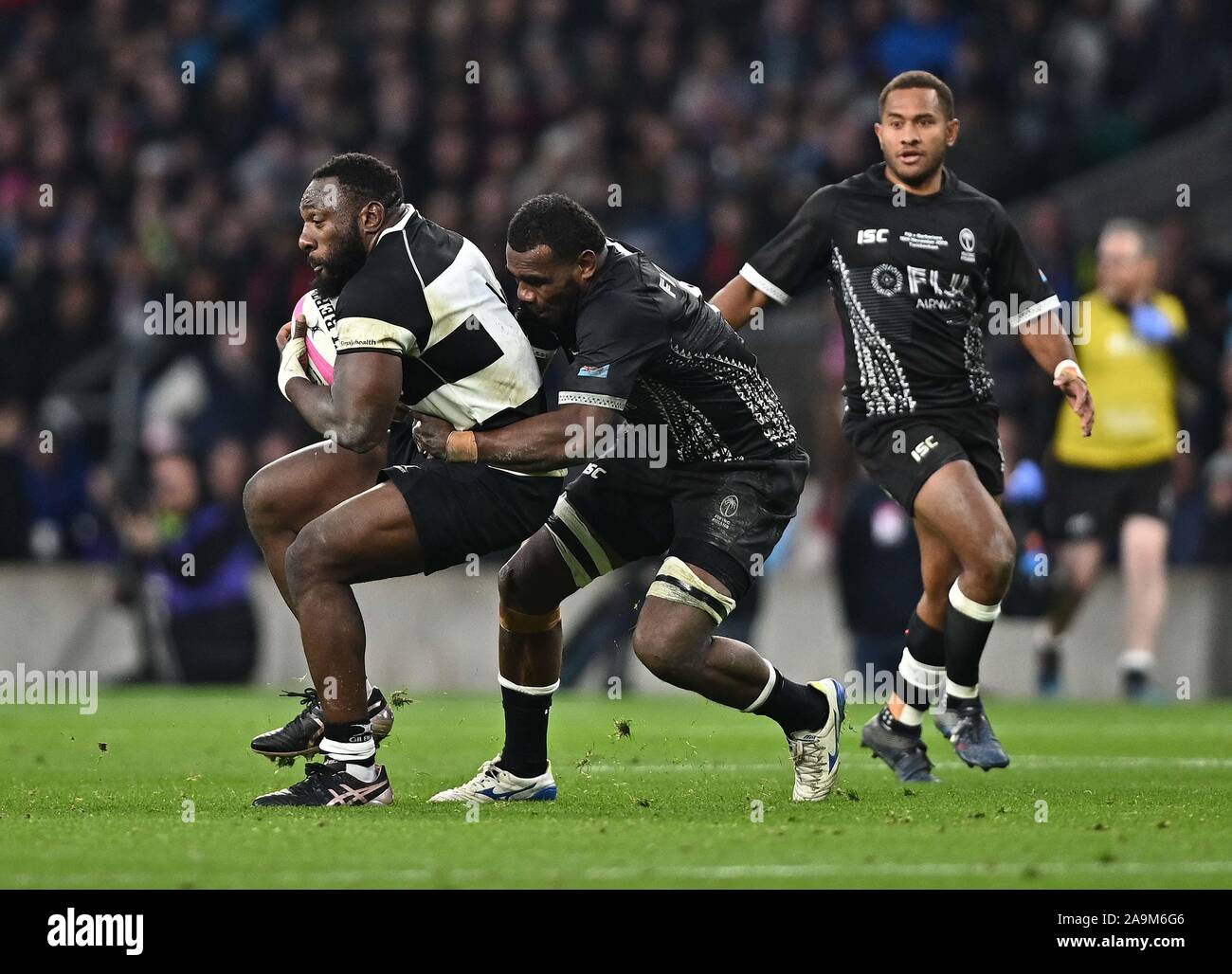 2019 tendai mtawarira barbarians hi-res stock photography and images ...