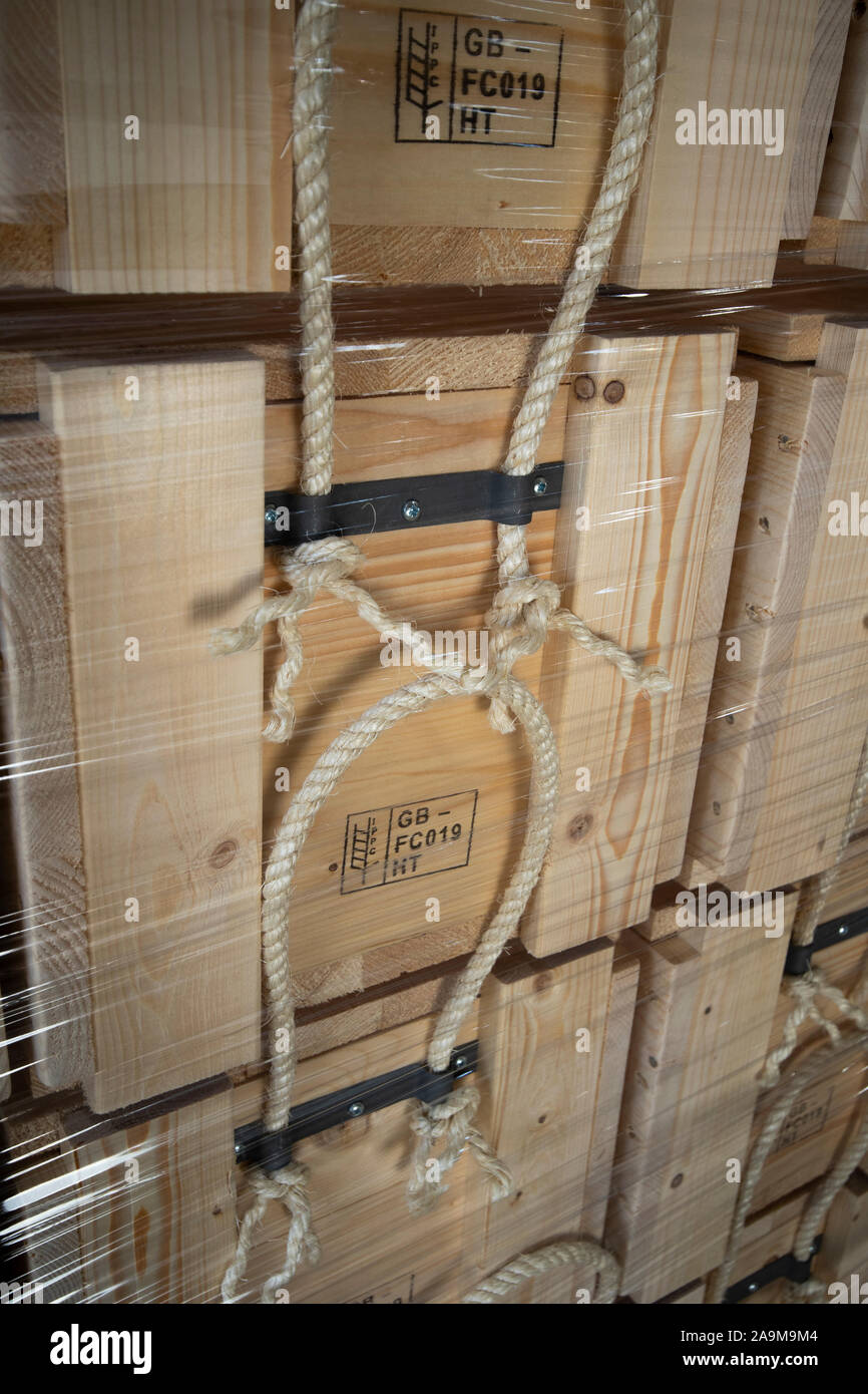 Storing rope hi-res stock photography and images - Alamy