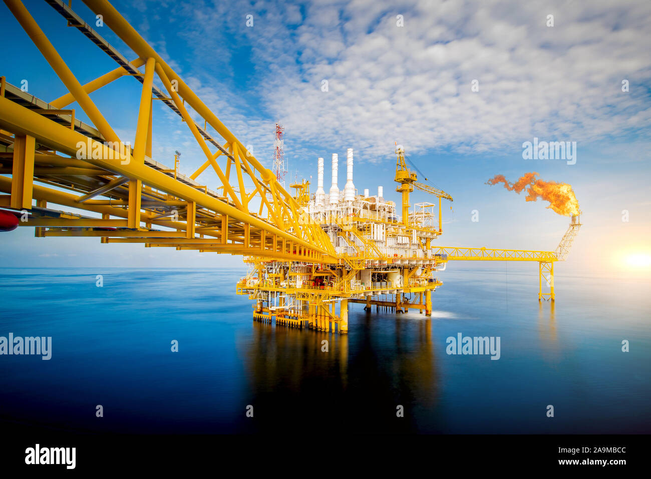Natural gas rig asia hi-res stock photography and images - Alamy