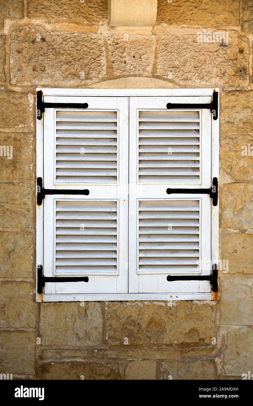 Louvered facade hi-res stock photography and images - Alamy