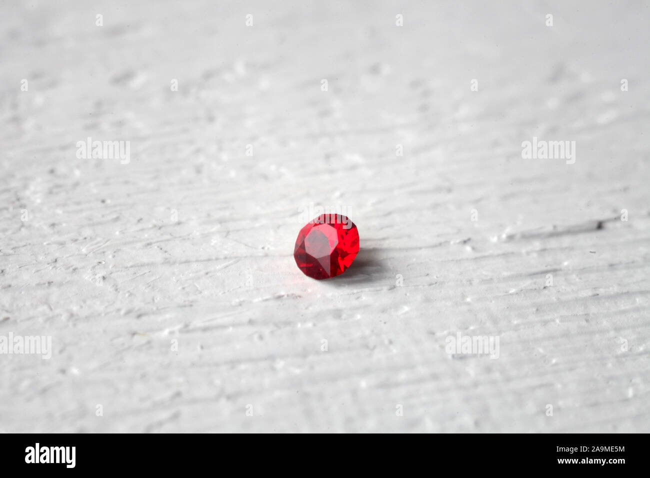 Red healing crystals hi-res stock photography and images - Alamy