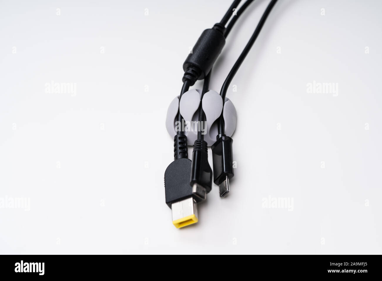 Tidy office cables hi-res stock photography and images - Alamy