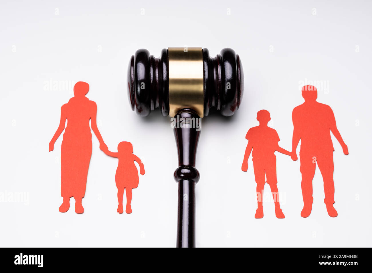 Separated family hi-res stock photography and images - Alamy