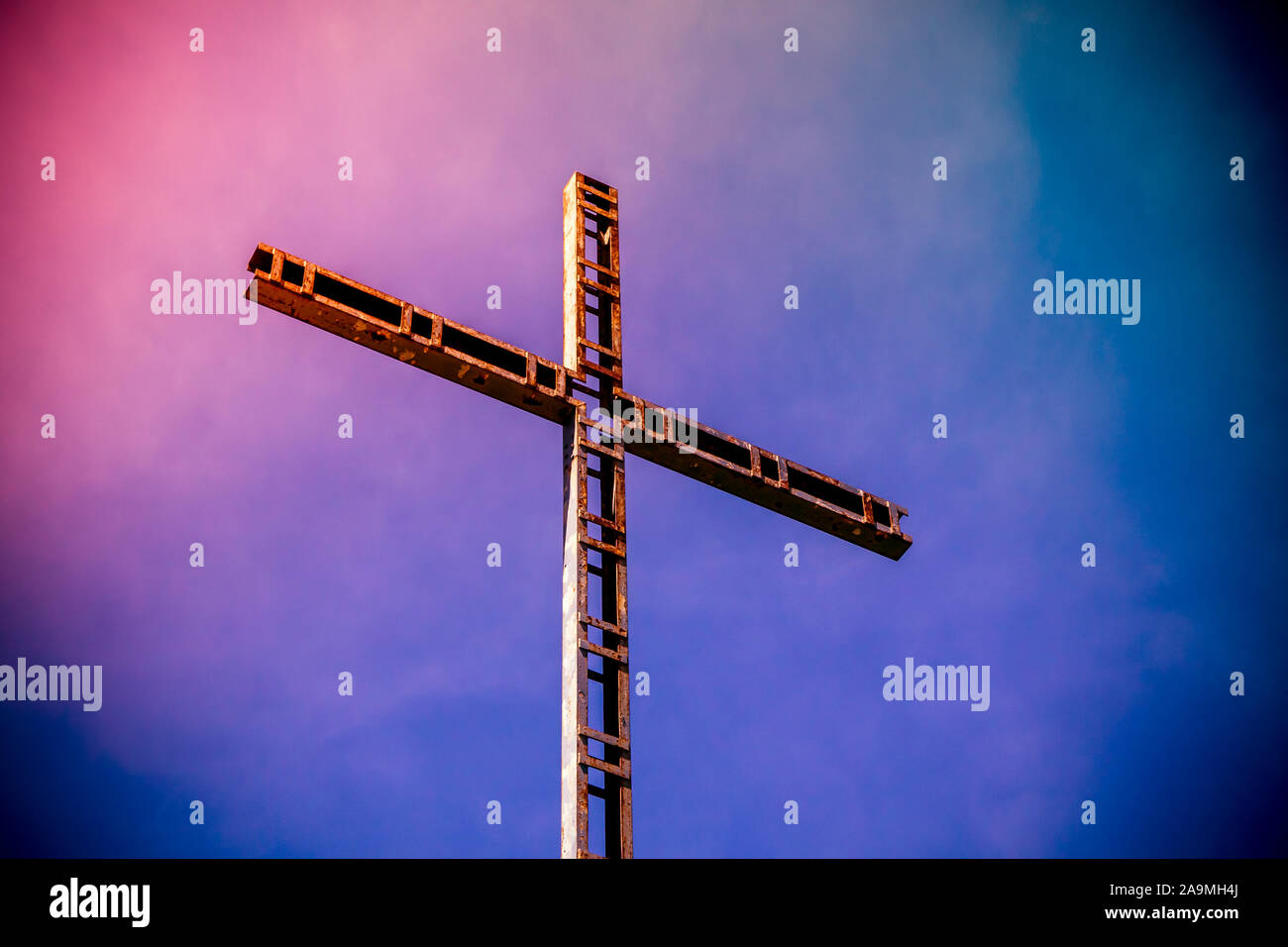 Freedom cross hi-res stock photography and images - Alamy