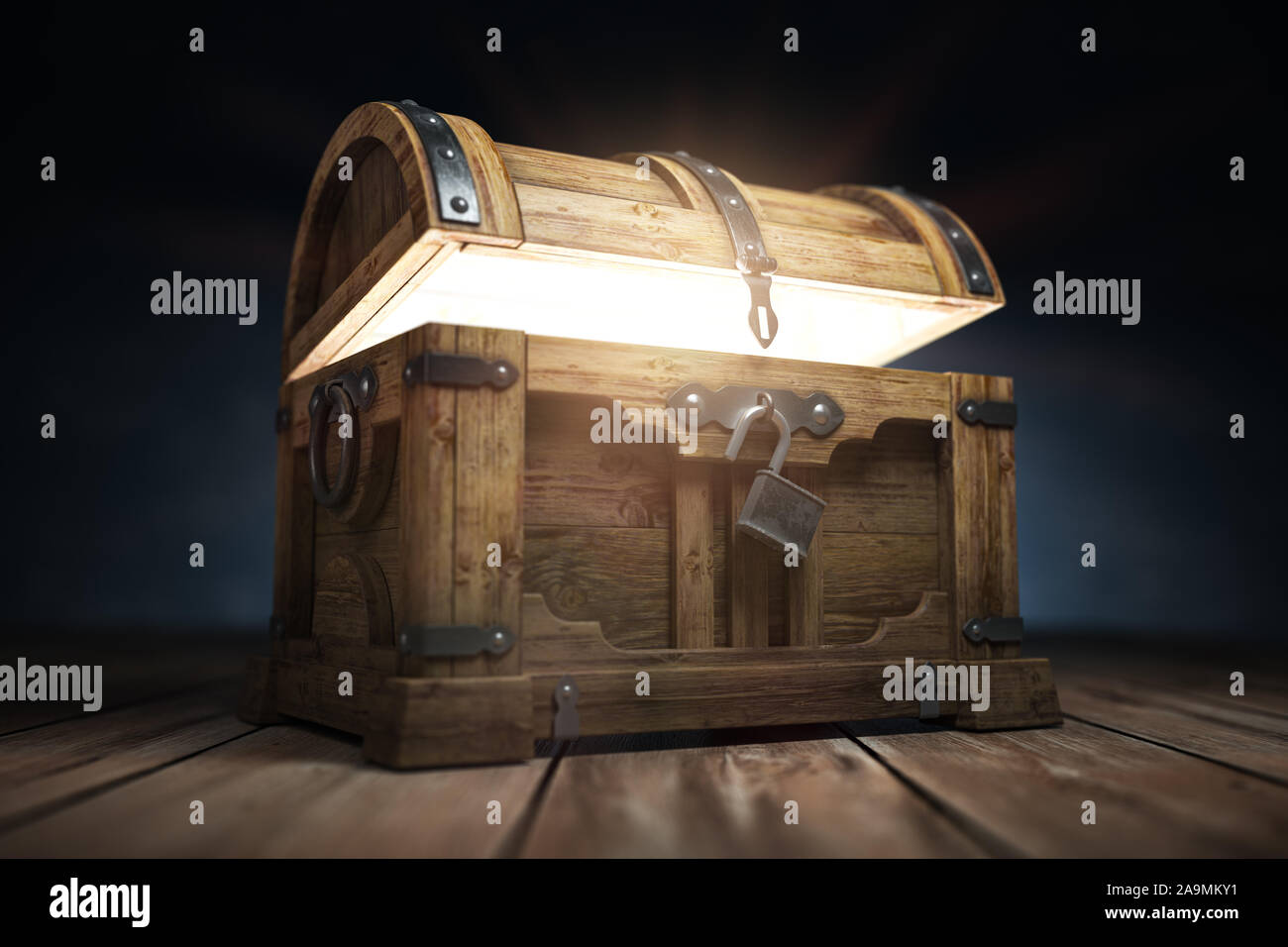Chest box hi-res stock photography and images - Alamy