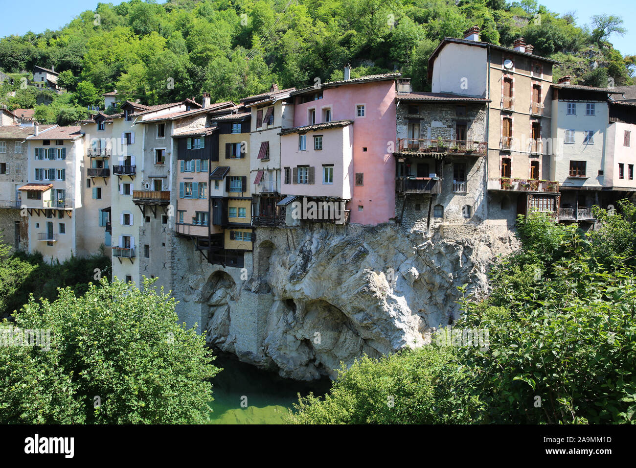 The Hanging Houses, Pont-en-Royans, France Stock Photo - Alamy