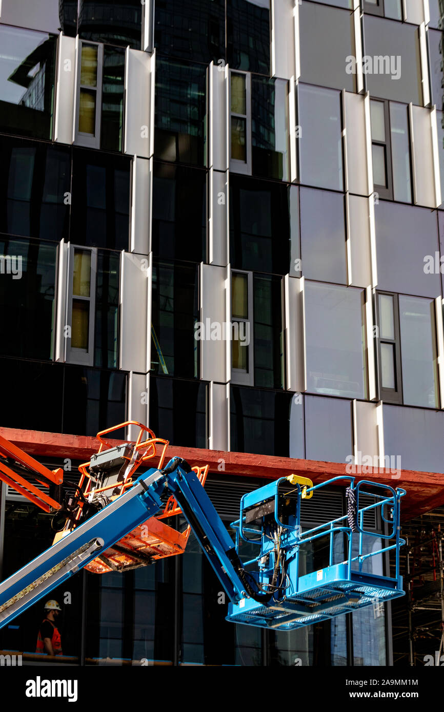 WA17331-00...WASHINGTON - building construction in Seattle Stock Photo ...