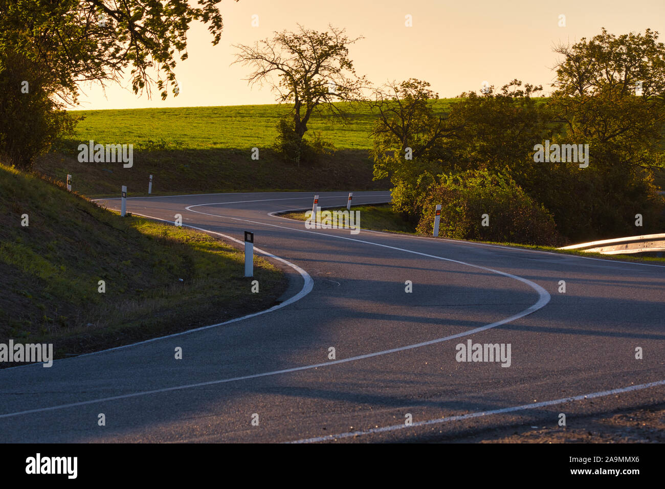 Road with bends hi-res stock photography and images - Alamy