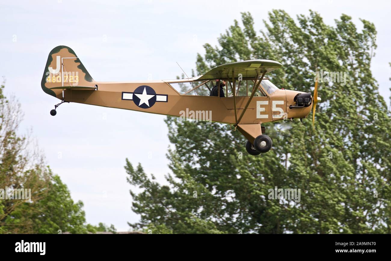 Piper Cub Military High Resolution Stock Photography and Images - Alamy