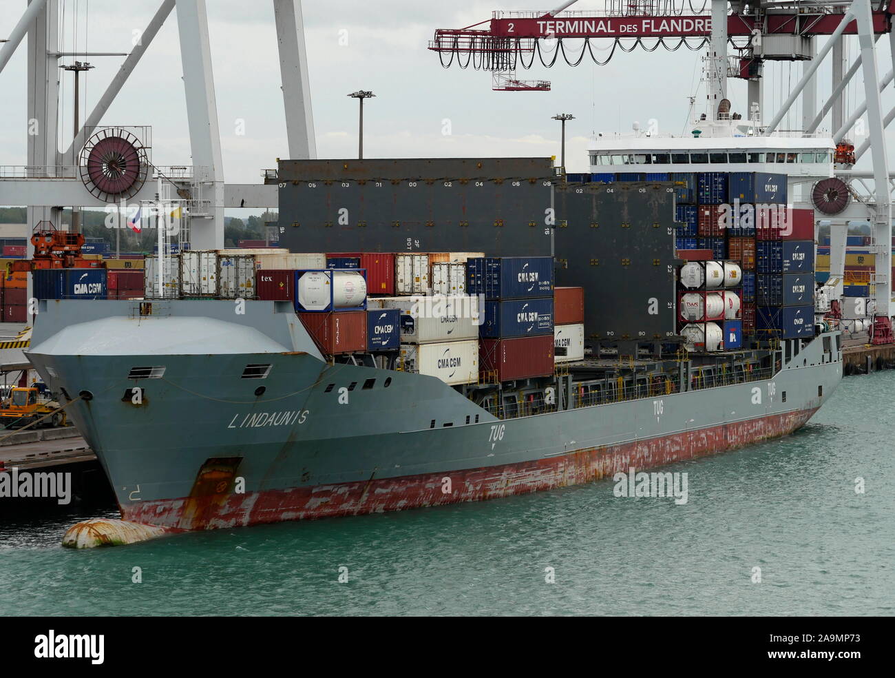 Short haul logistics hi-res stock photography and images - Alamy