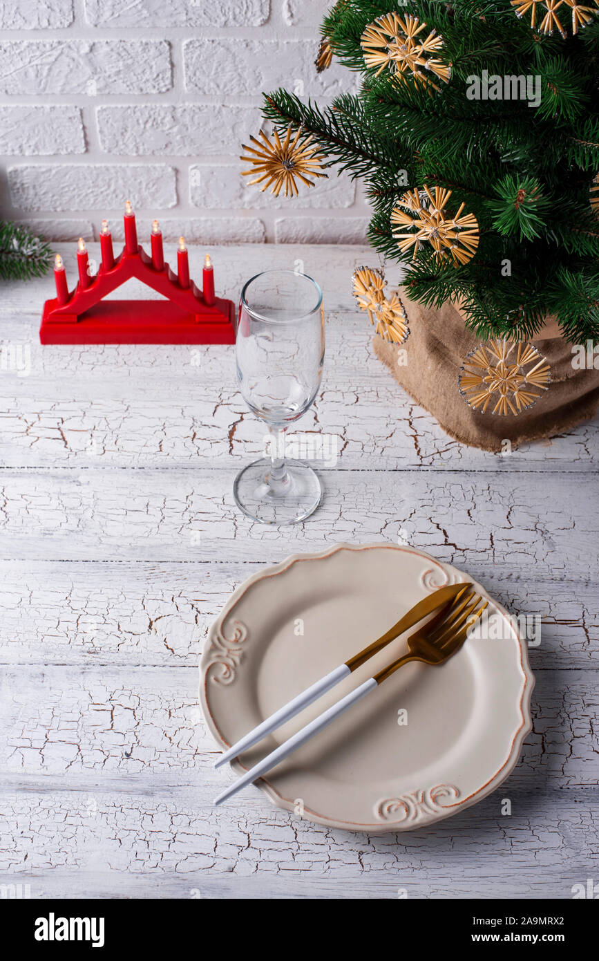 Christmas table setting in Scandinavian style Stock Photo - Alamy