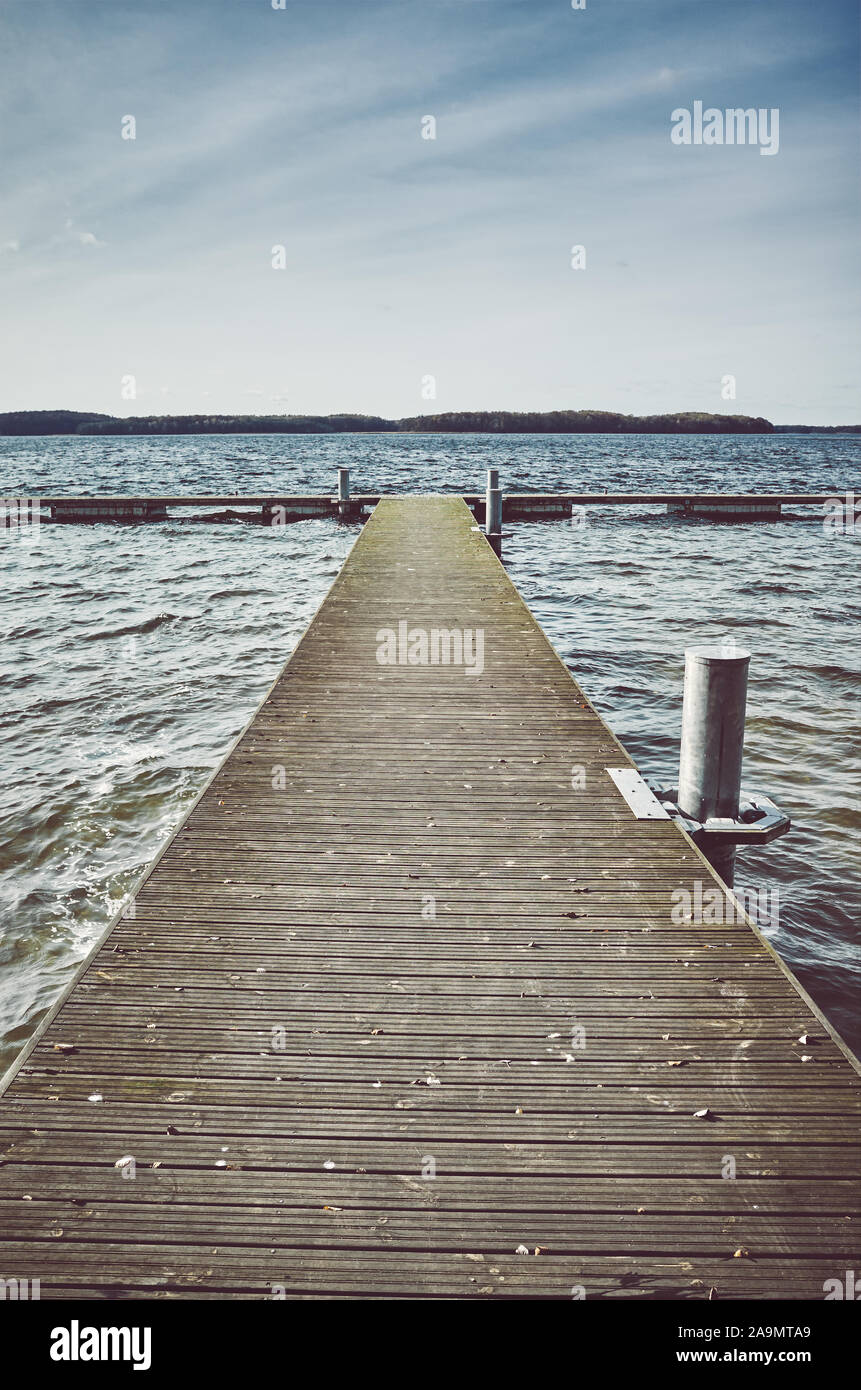 Windy bridge hi-res stock photography and images - Alamy