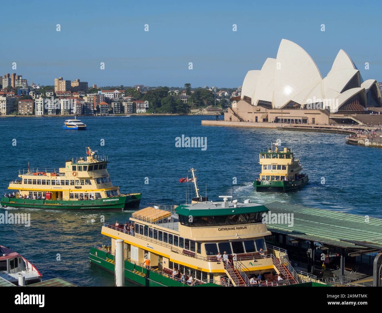 Opera house and circular quay hi-res stock photography and images - Alamy