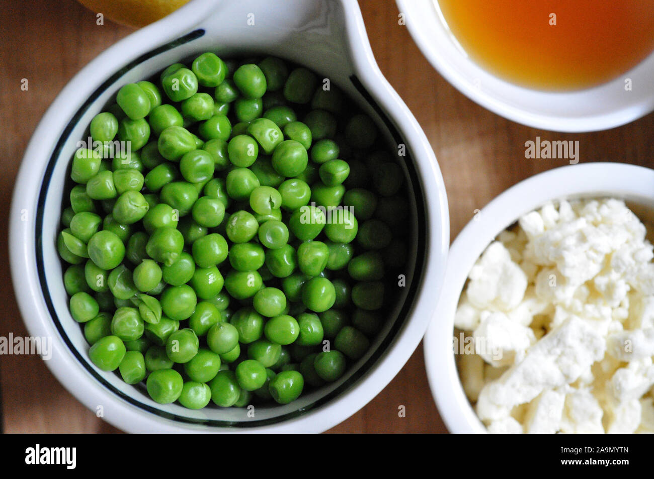 Ceramic bowls hi-res stock photography and images - Alamy