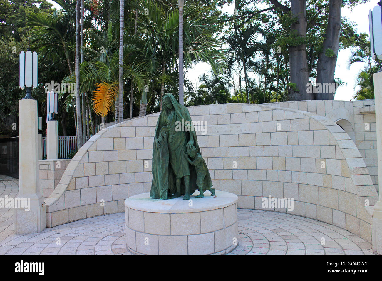 Female statue at the Holocaust Memorial Miami Beach Florida Stock Photo ...