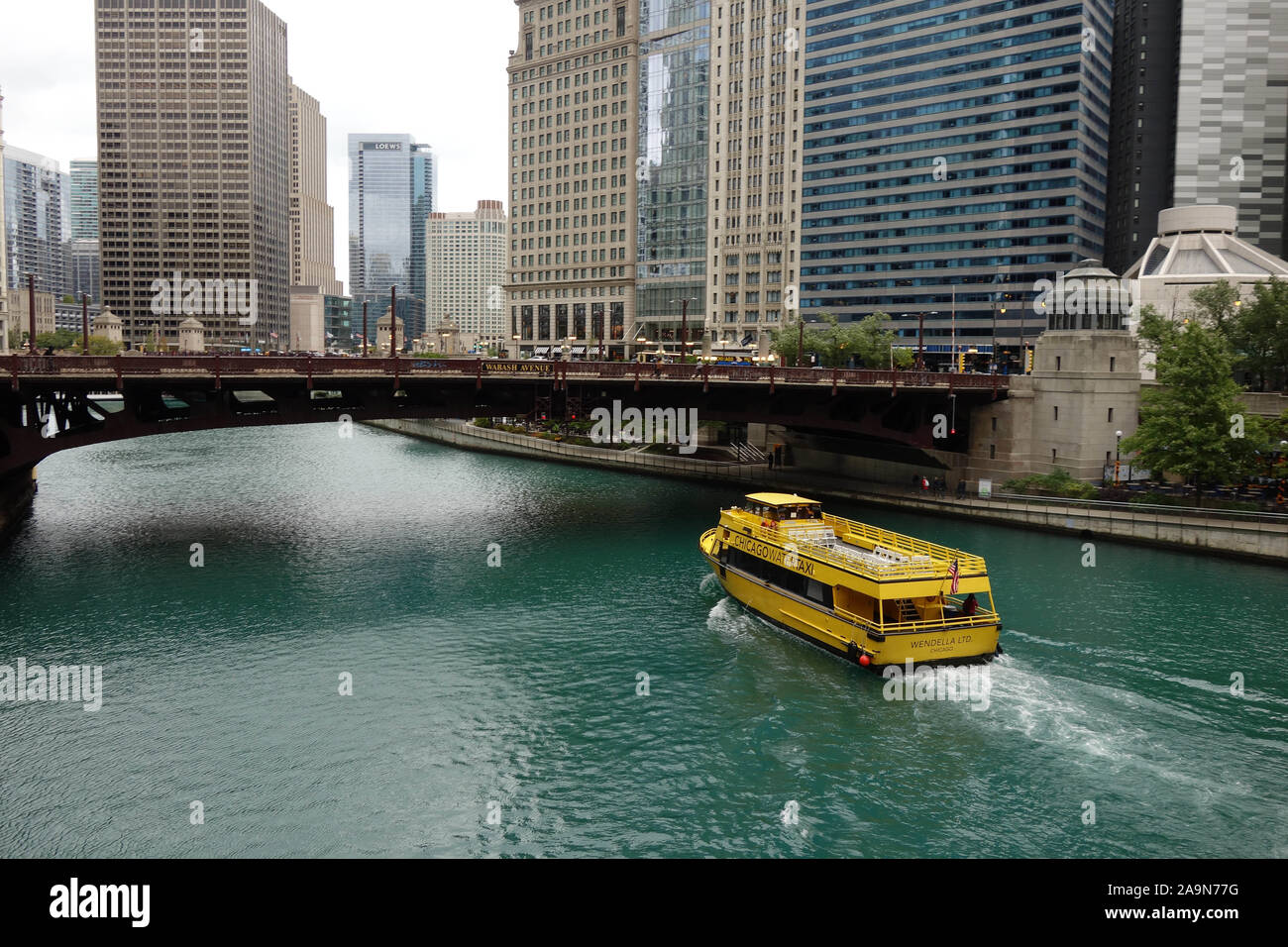 Dusable bridge hi-res stock photography and images - Alamy