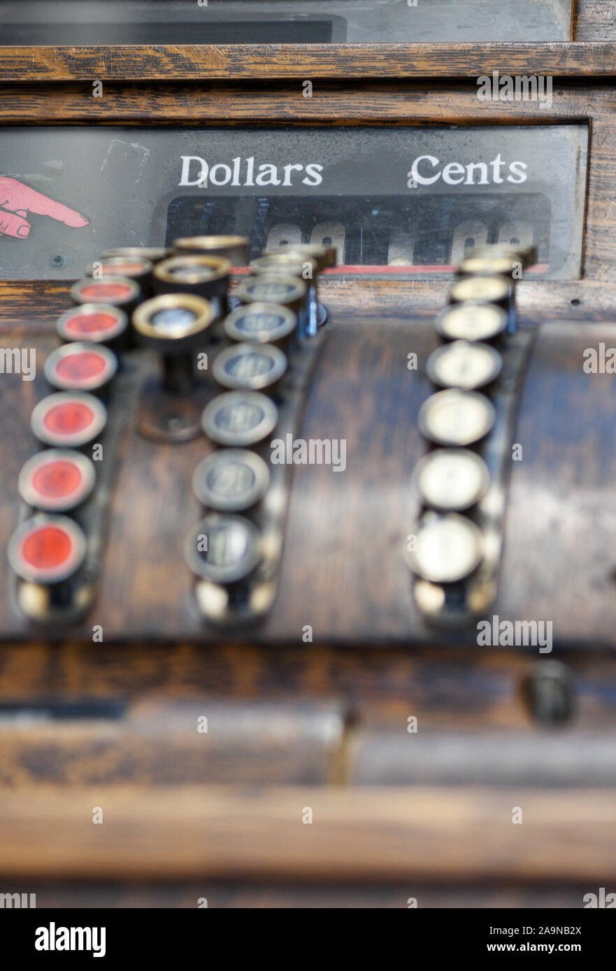 A restored old fashioned cash register Stock Photo - Alamy