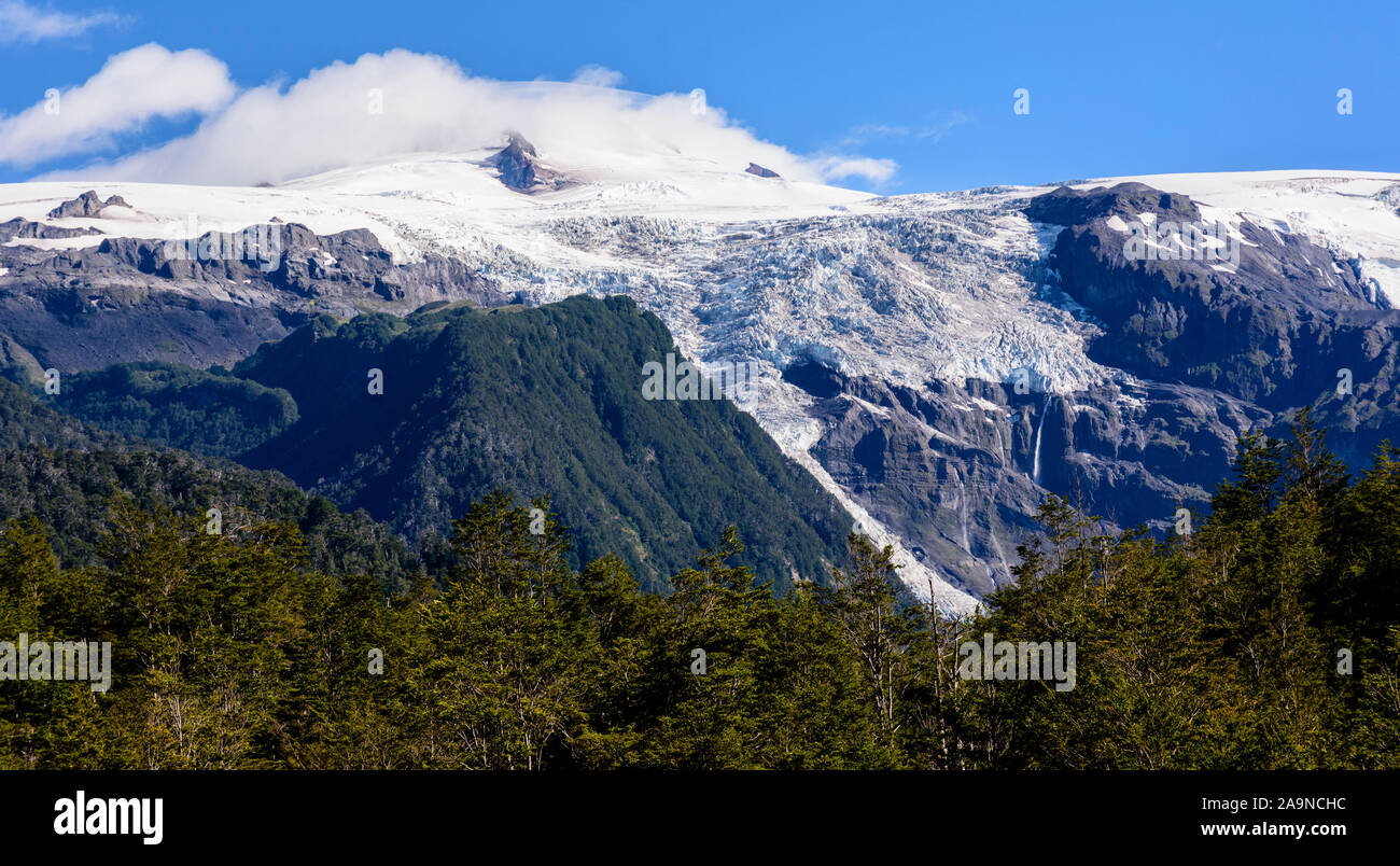 Michinmahuida volcano chile hi-res stock photography and images - Alamy