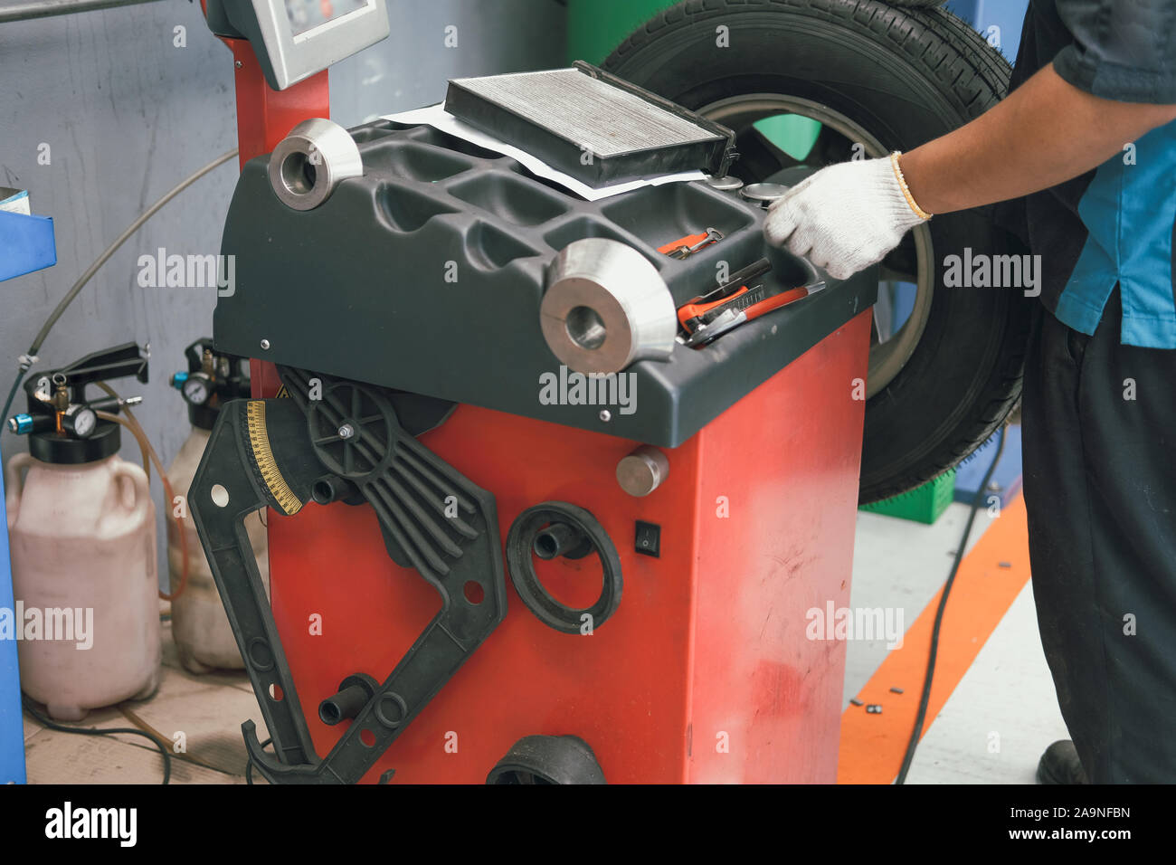 Balance weight wheel tyre hi-res stock photography and images - Alamy