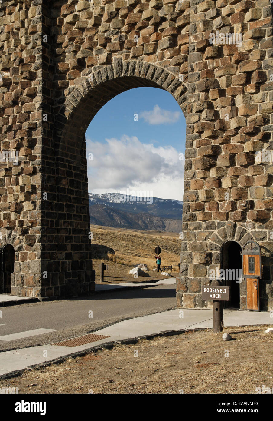 Roadway through the Roosevelt Arch at the North Entrance to Yellowstone ...