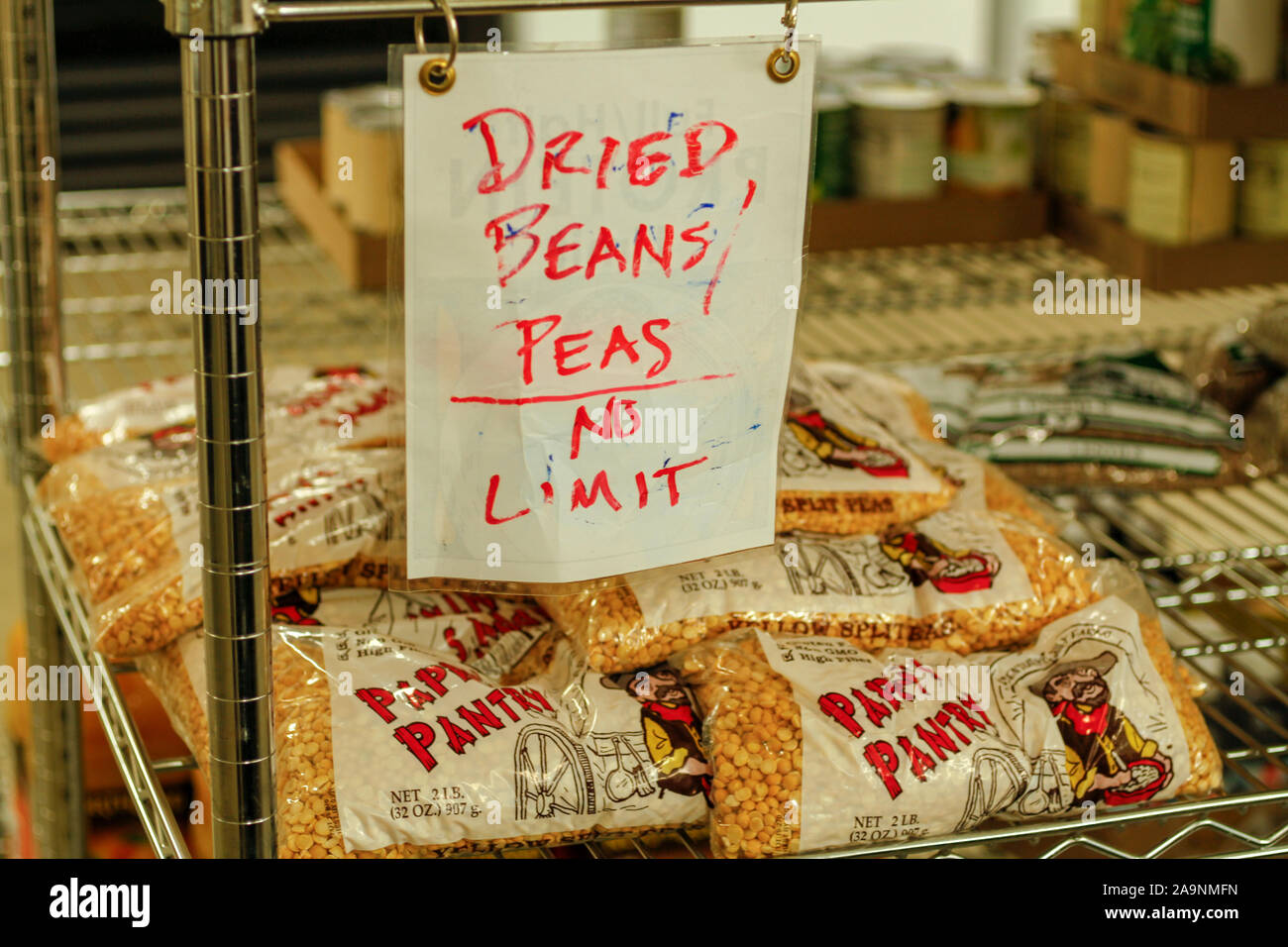 Food bank hi-res stock photography and images - Alamy