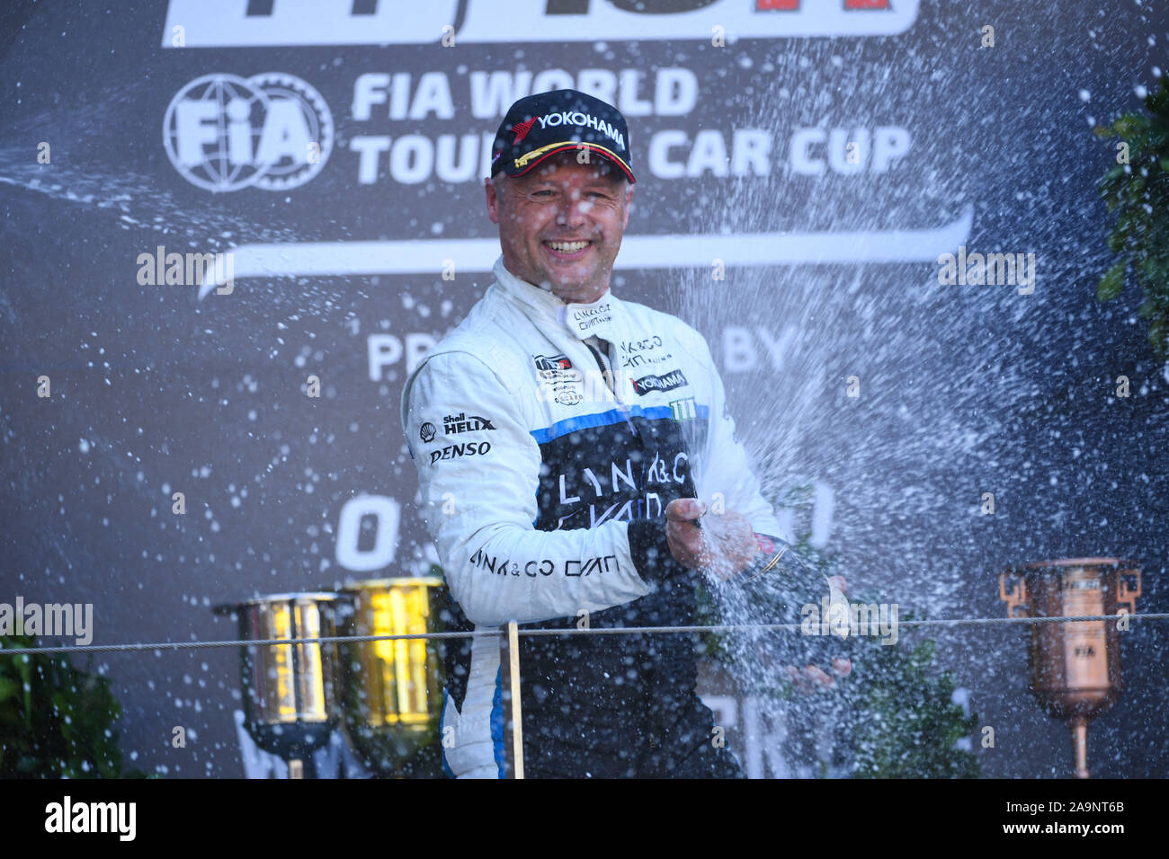 Macau, China. 17th Nov, 2019. Winner Andy Priaulx of Britain celebrates ...