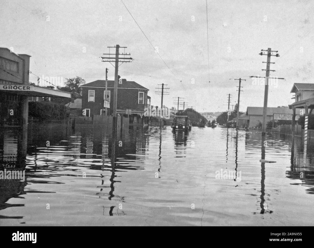 1920s tasmania flooding hi-res stock photography and images - Alamy