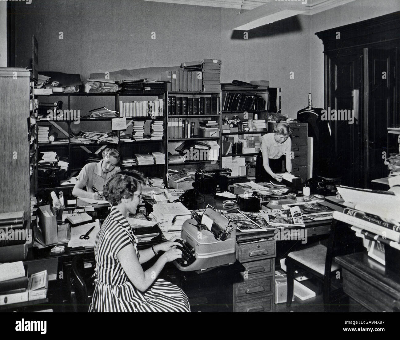 1950s libraries hi-res stock photography and images - Alamy