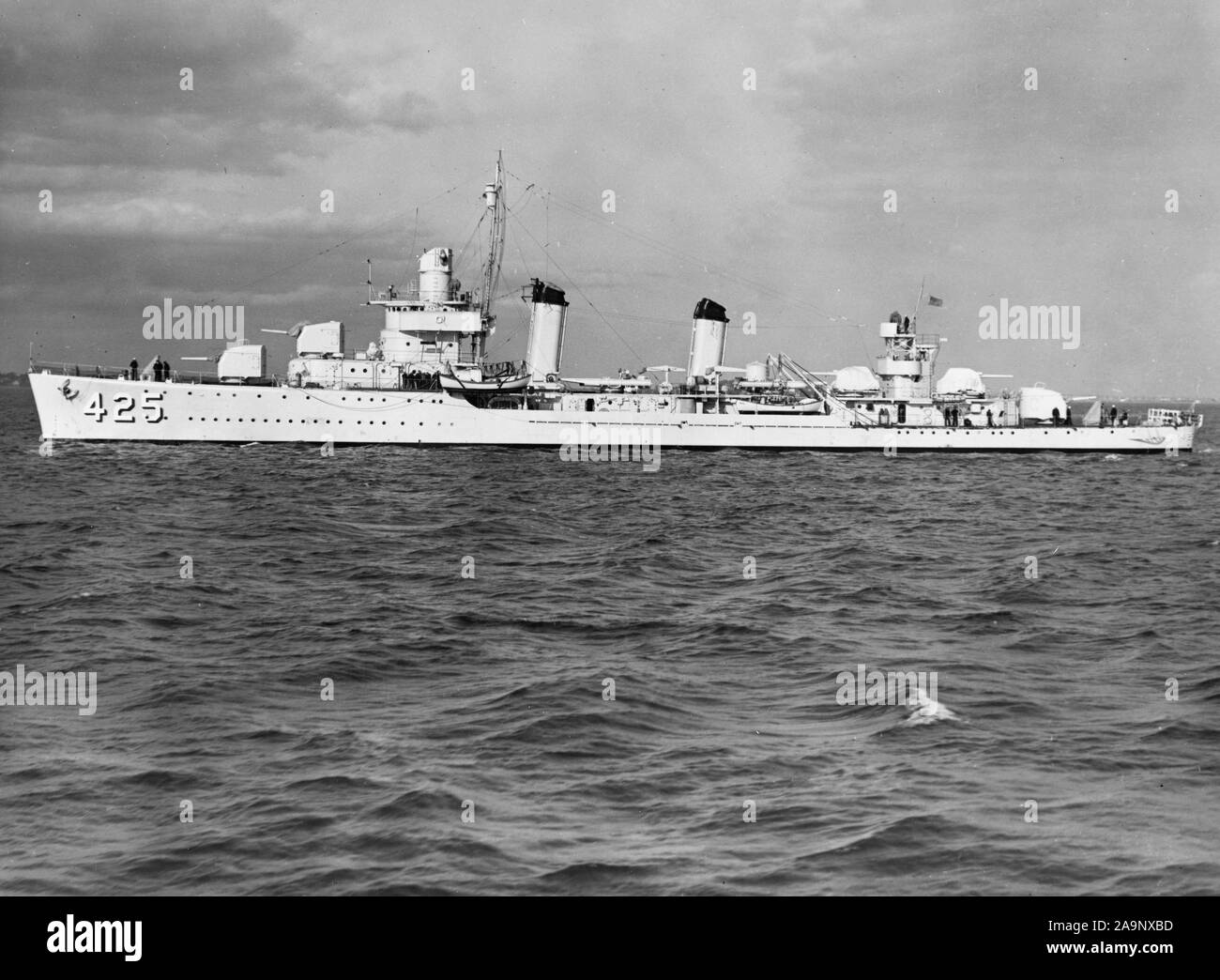 Uss madison hi-res stock photography and images - Alamy