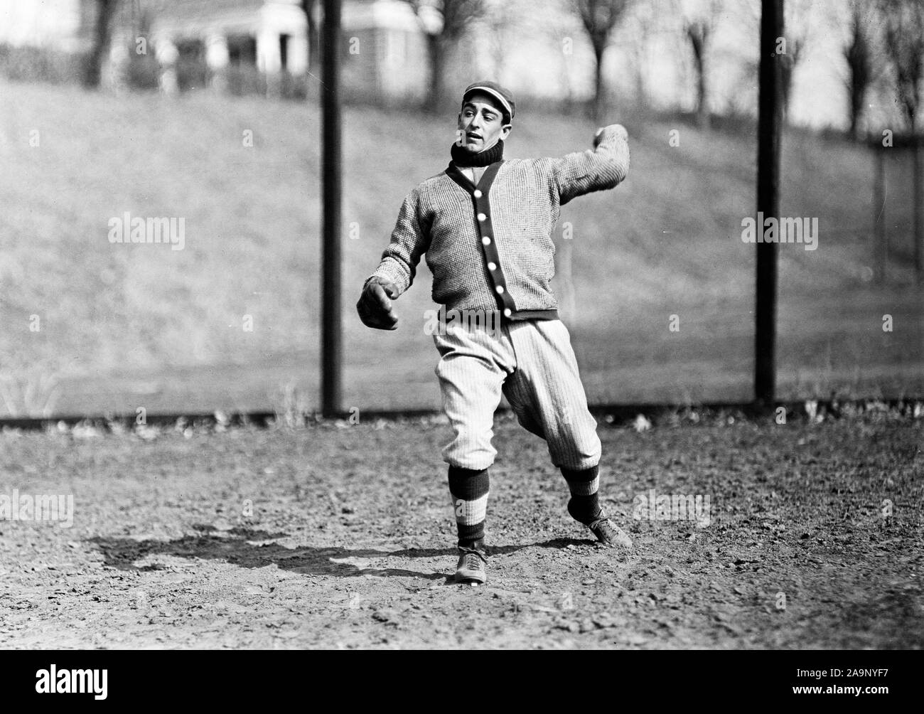 Early 1900s baseball player hi-res stock photography and images - Alamy