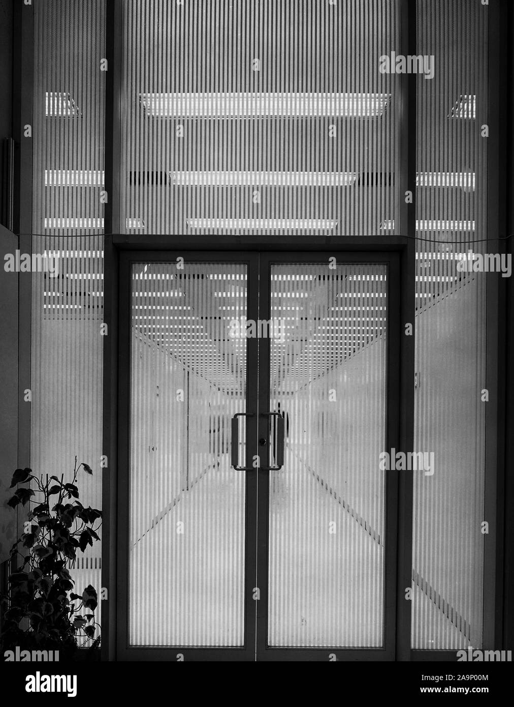 London chancery building Black and White Stock Photos & Images - Alamy