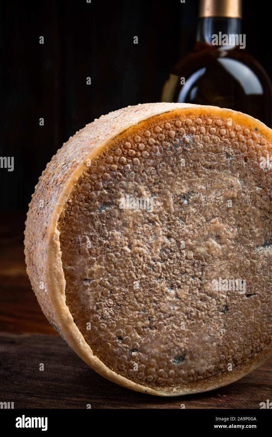 Cheddar cheese wheel hi-res stock photography and images - Alamy