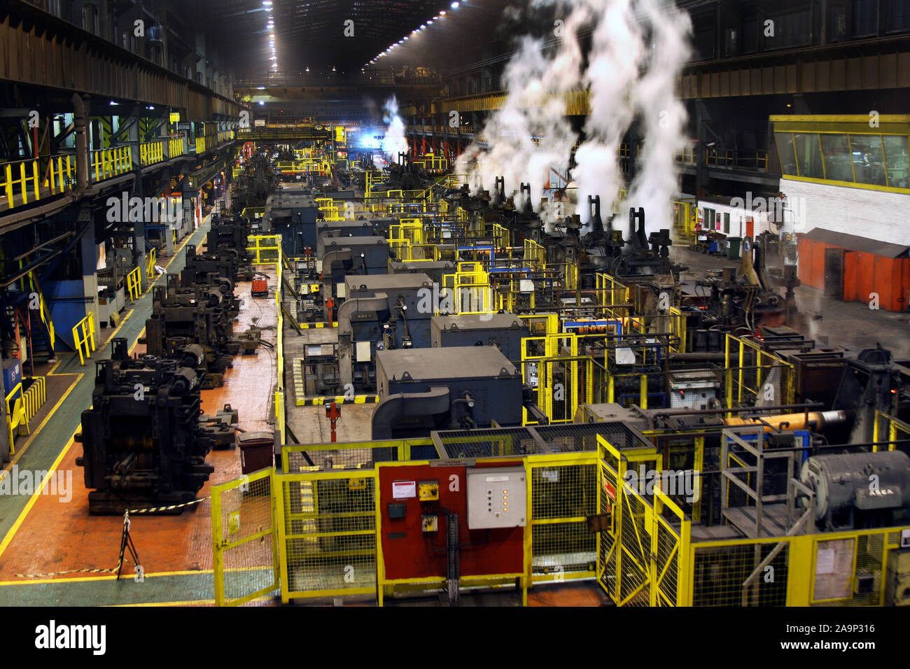 Steel rolling mill on large integrated steelworks Stock Photo - Alamy