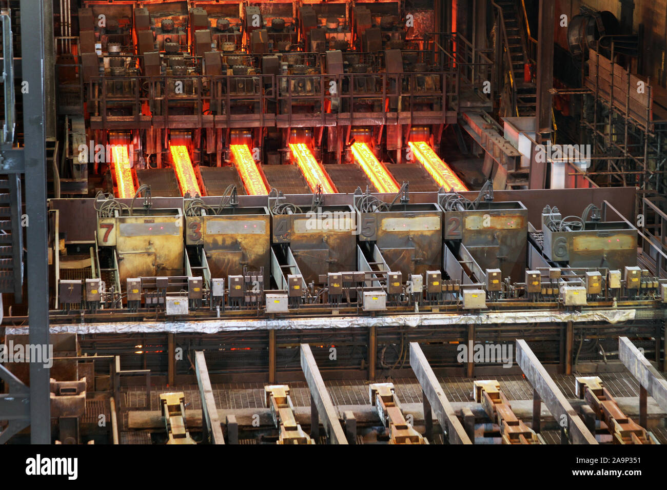 Continuous casting hi-res stock photography and images - Alamy