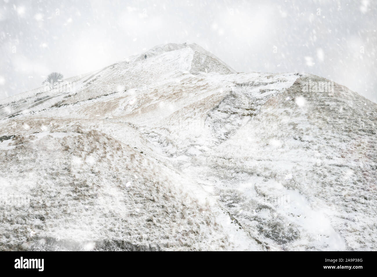 Stunning Winter landscape image around Mam Tor countryside in Peak ...