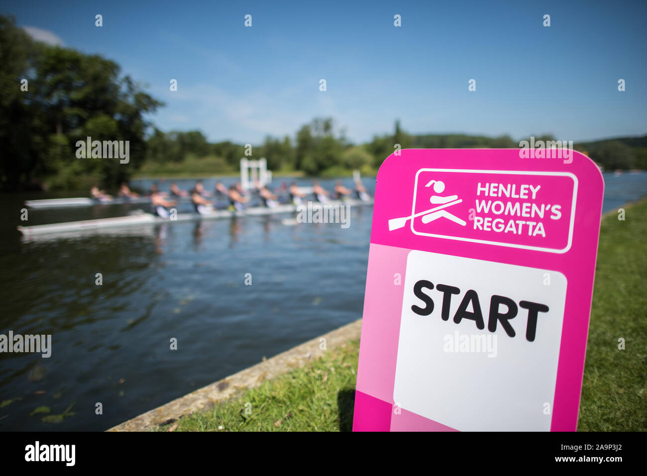 Henley womens regatta hi-res stock photography and images - Alamy